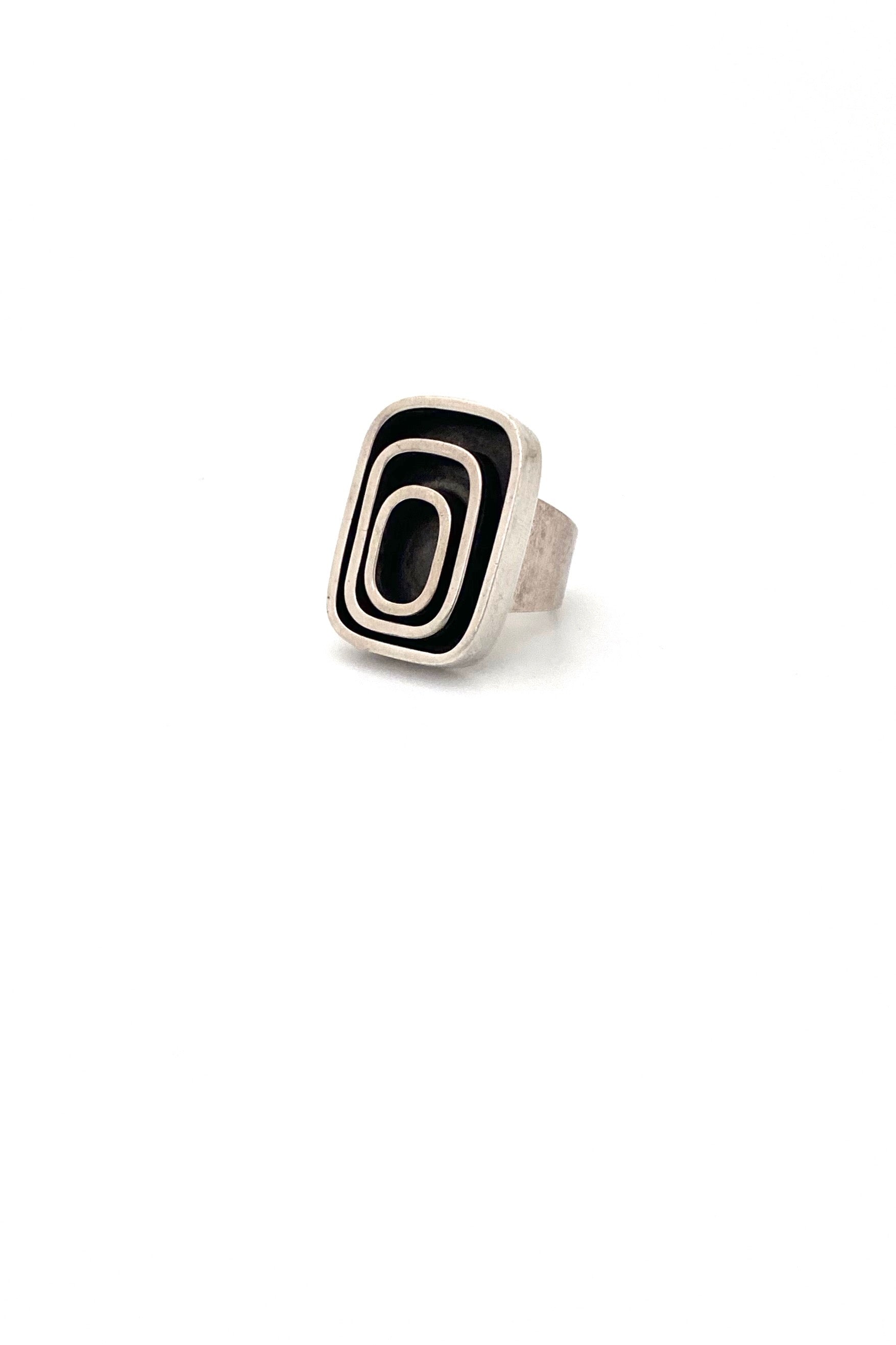 Darla Hesse large shadowbox ring – Samantha Howard Vintage