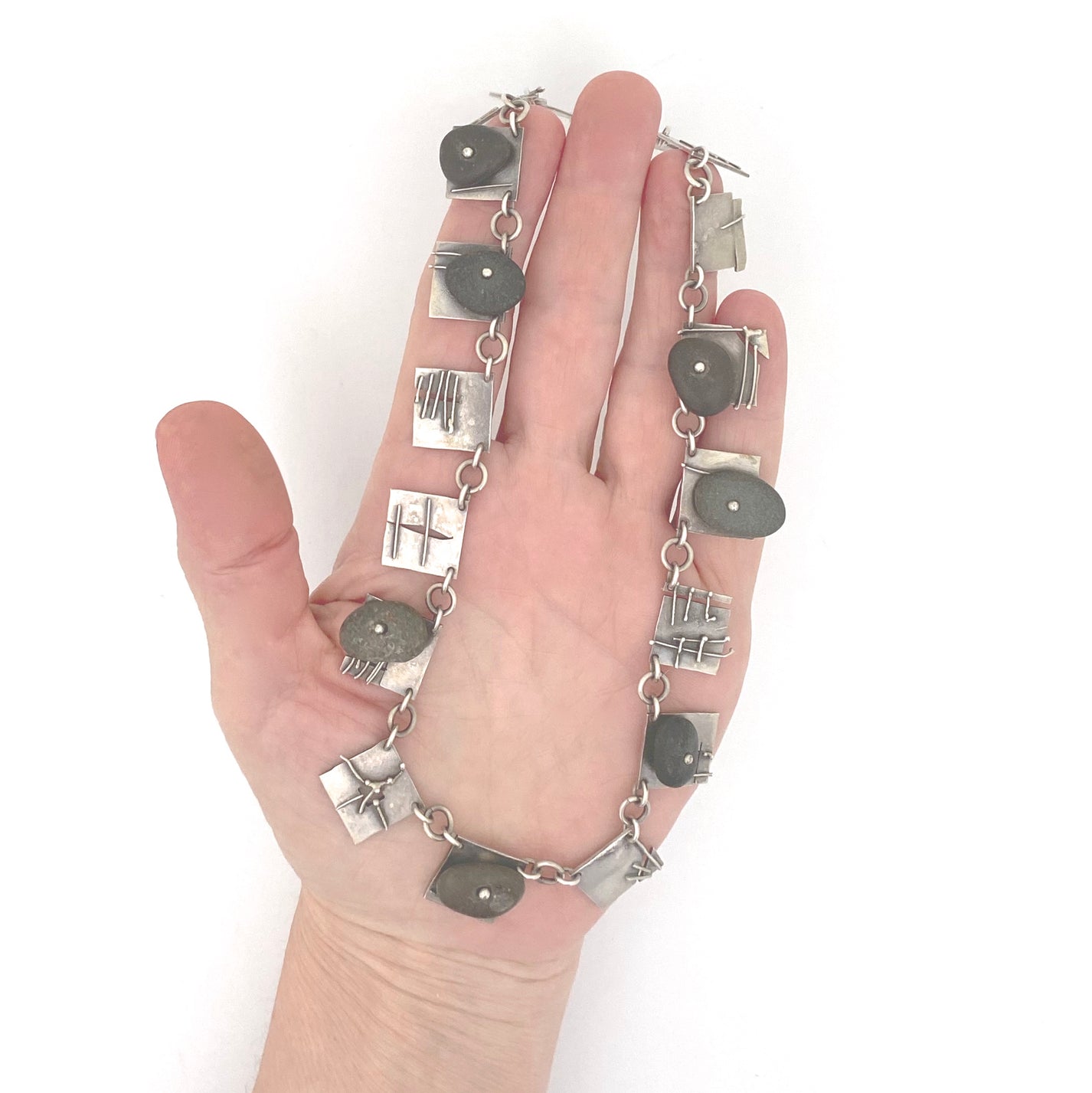 silver & pebbles studio made panel link necklace – Samantha Howard Vintage