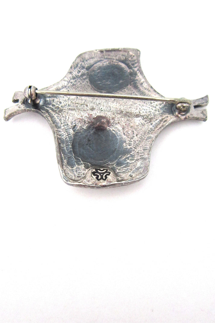 Guy Vidal pewter stingray brooch – Samantha Howard Vintage